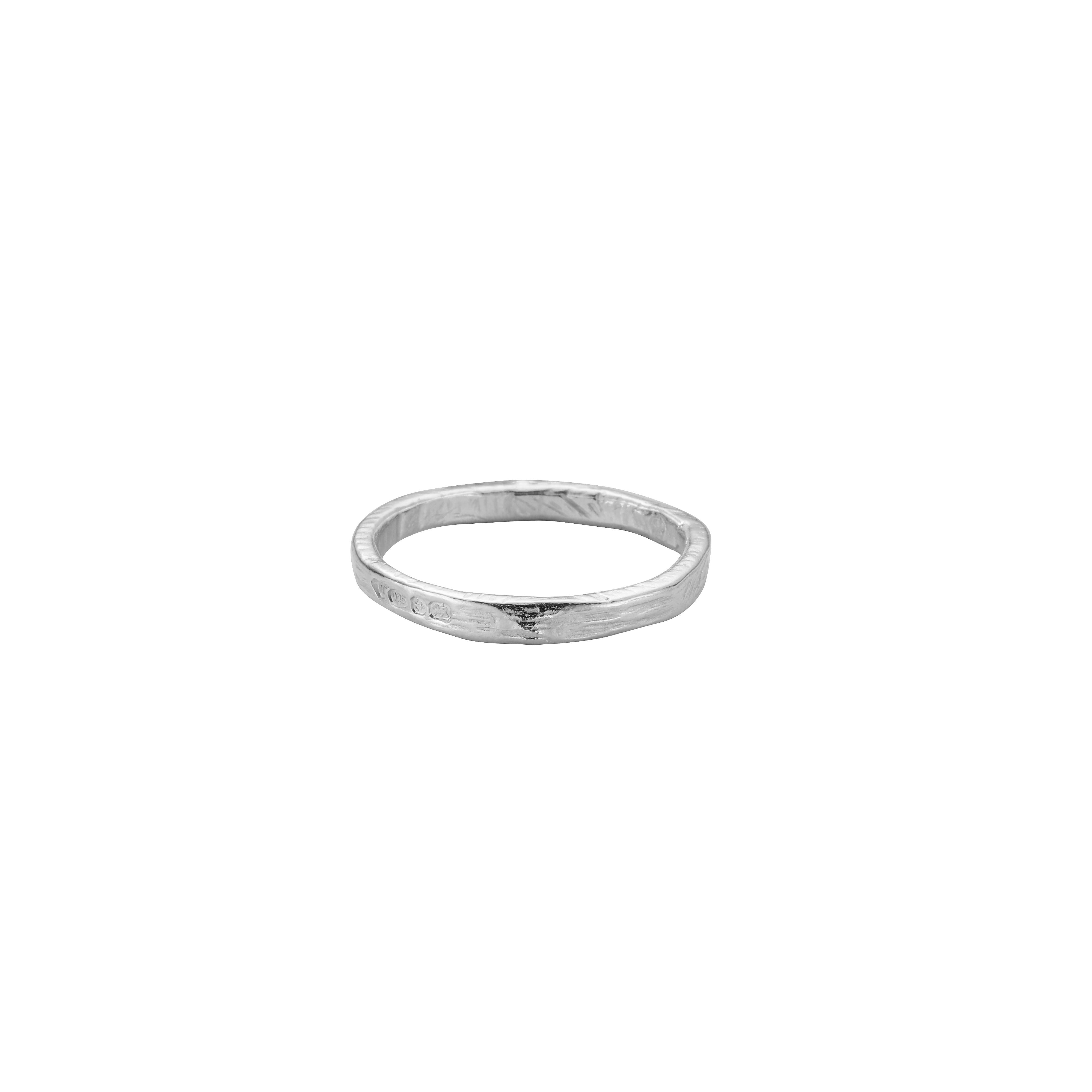 Ladies plain silver ring store